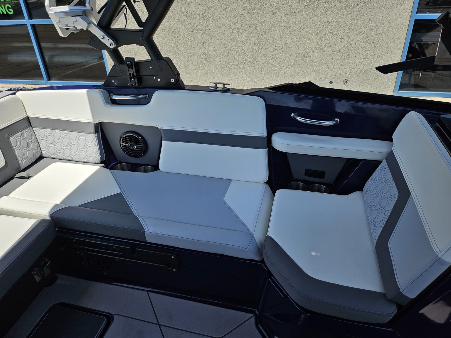 2024 HEYDAY H20 NIGHTFALL NAVY - Beacon Marine Boats